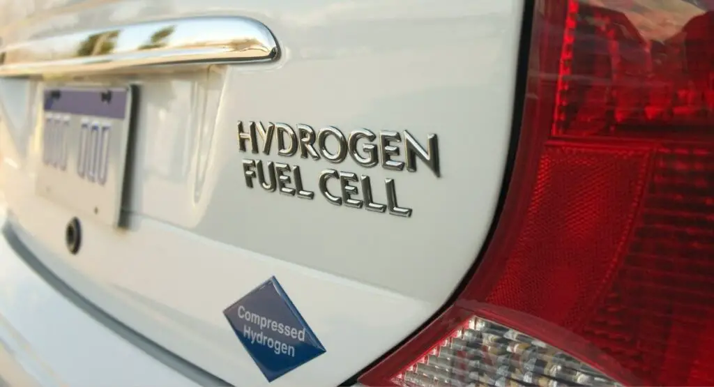 5 Compelling Benefits and Challenges of Hydrogen Fuel Cell Vehicles